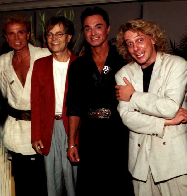 Steve Sheraton's bag of weird pictures...